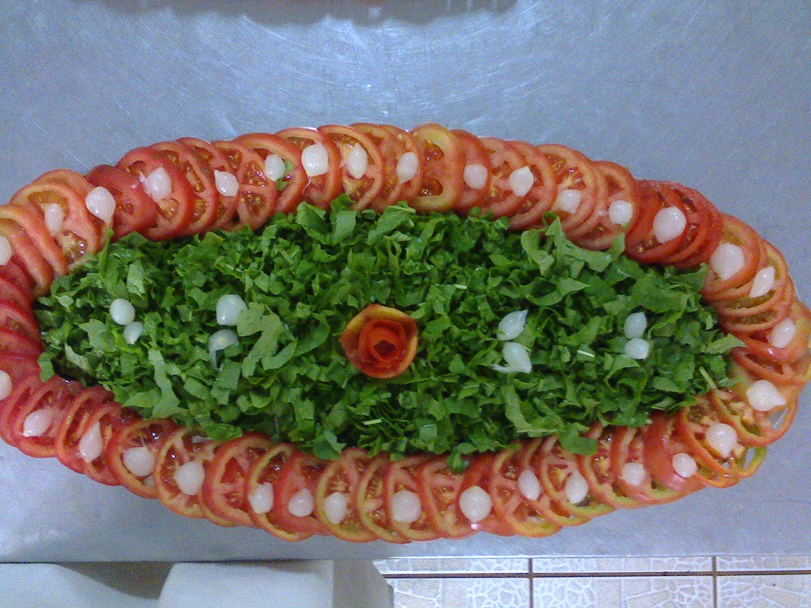 Prato De Saladas Decorados - RETOEDU